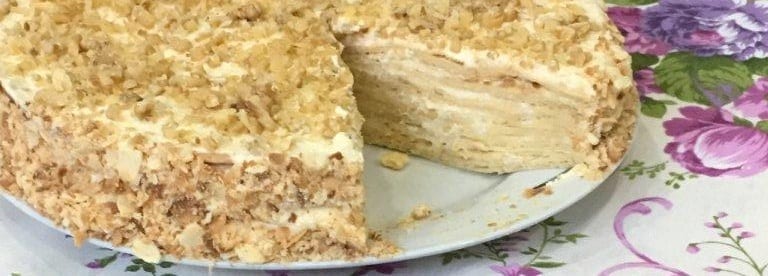 Bolo Napoleão, o mil-folhas russo, pelas mãos de uma russa