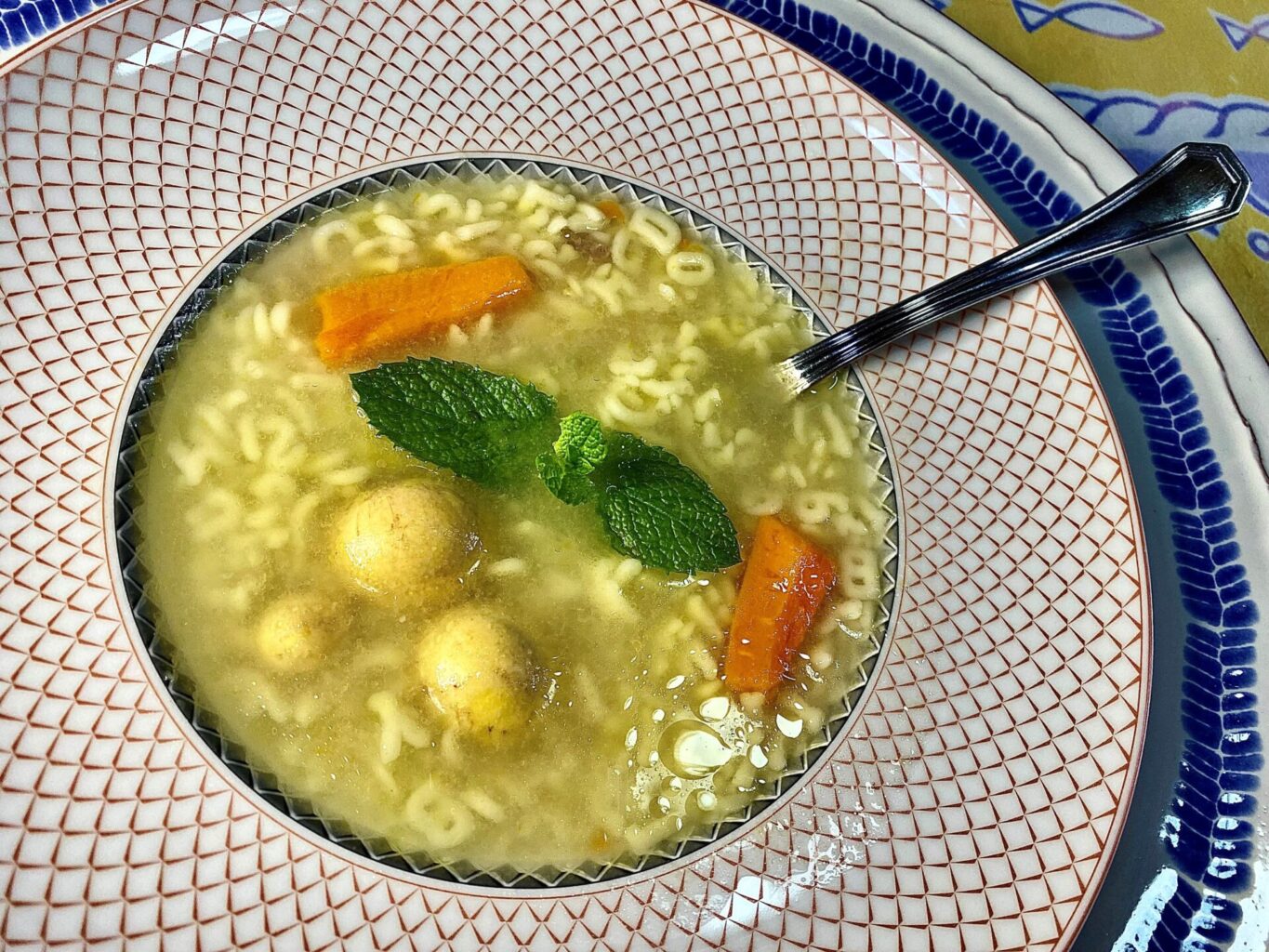 Aprenda como fazer Canja de galinha - Grafe e Faca